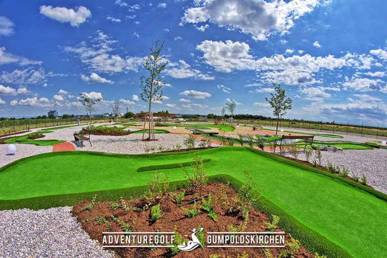 UNSERE ANLAGE | Adventure Golf